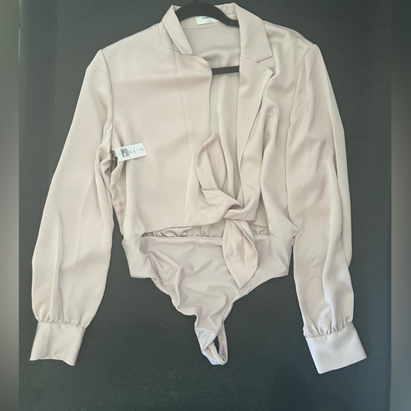 Aritzia | Tops | Aritzia Babaton Top Dusty Pink Tags Still On | Poshmark